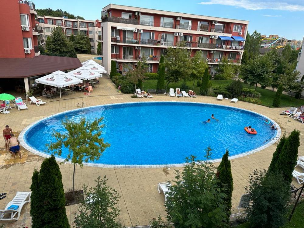 Flat with a beautiful view of the territory and the swimming pool ID ...